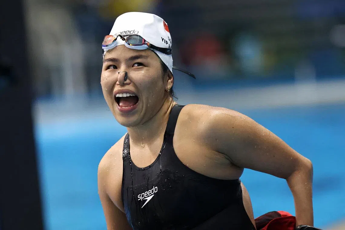 Yip Pin Xiu breaks world, Asian record in 200m free at Swimming World ...