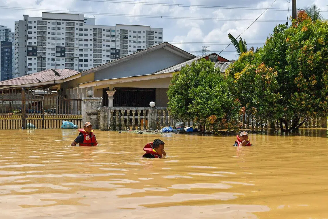 Heavy rain causes floods in some parts of Malaysia | The Straits Times