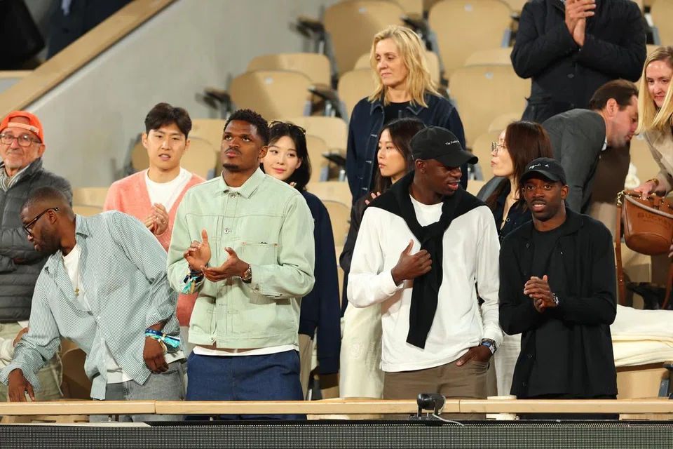 Humbert star struck as PSG's Dembele cheers him on at Roland Garros ...