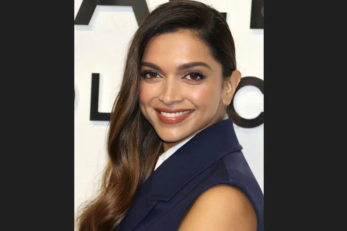 Celebs rally behind Deepika in Spirit row, Culture, Tabla