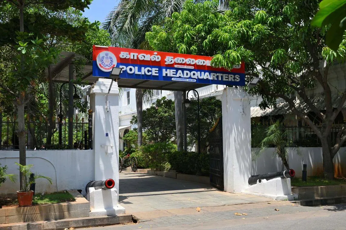 புதுச்சேரி காவல் நிலையங்களில் தமிழில் எஃப்ஐஆர் பதிவுசெய்ய உத்தரவு ...