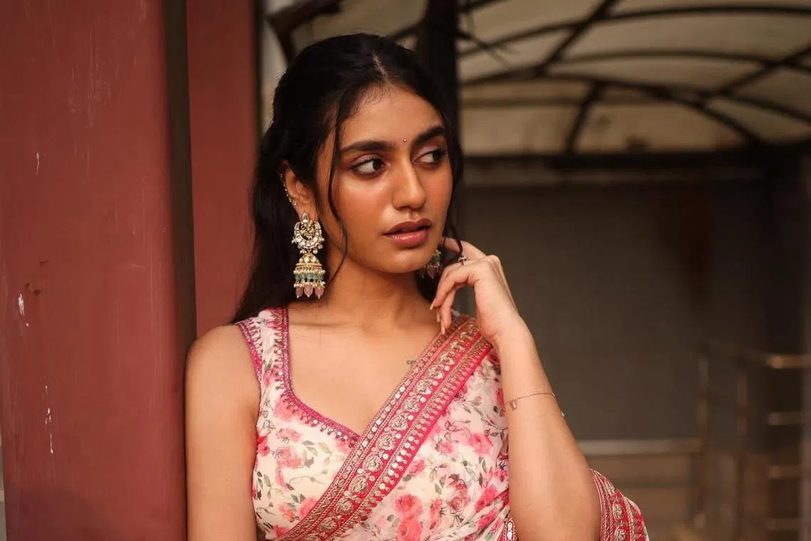 நடனத்தைவிட சண்டையிடுவது சவாலாக இருந்தது: பிரியா வாரியர், திரைச்செய்தி ...