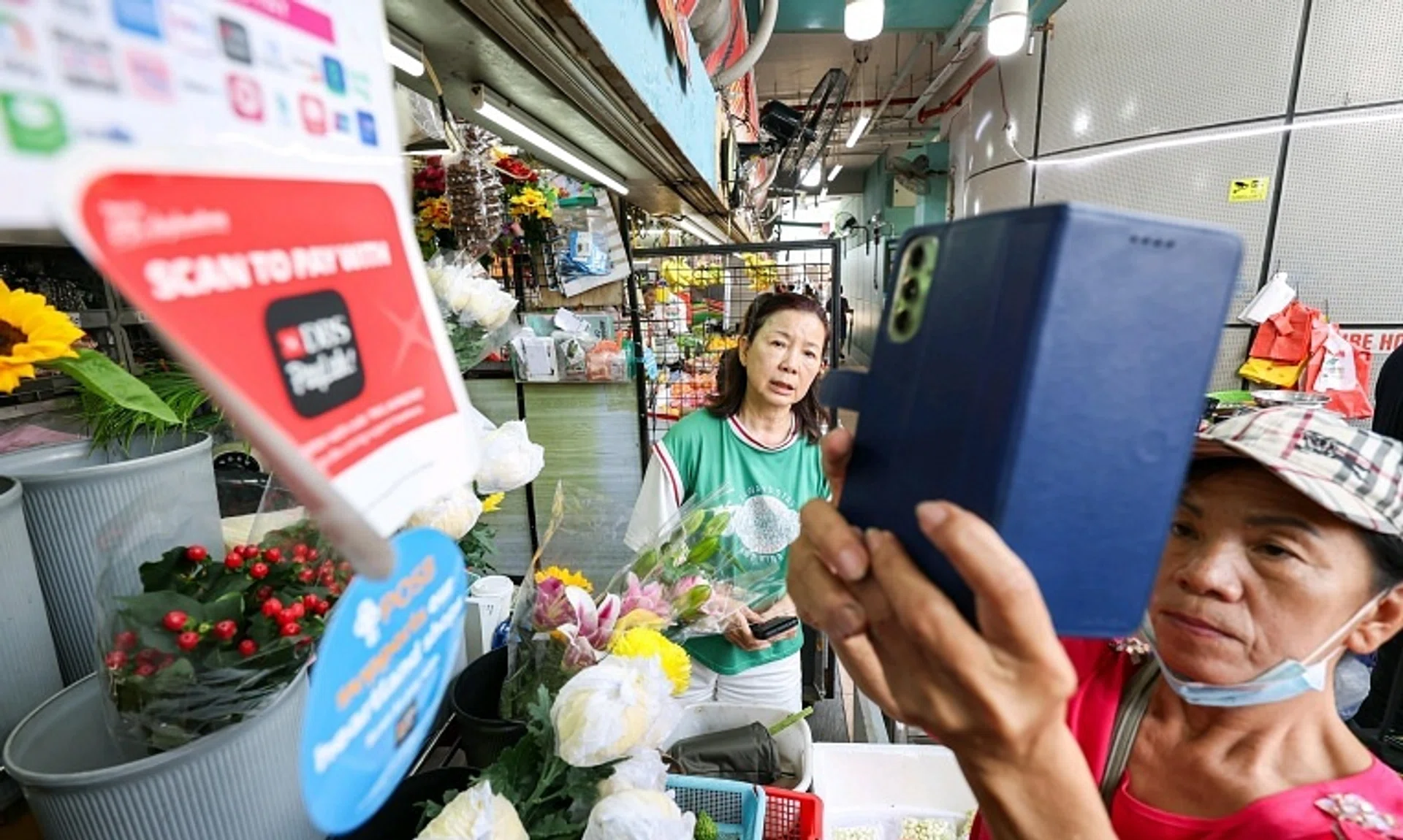 Earnings boost for heartland merchants from PayLah cashback | The New Paper