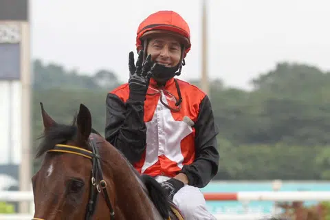 Chavez snares the Oscar with..., Latest Sports News - The New Paper