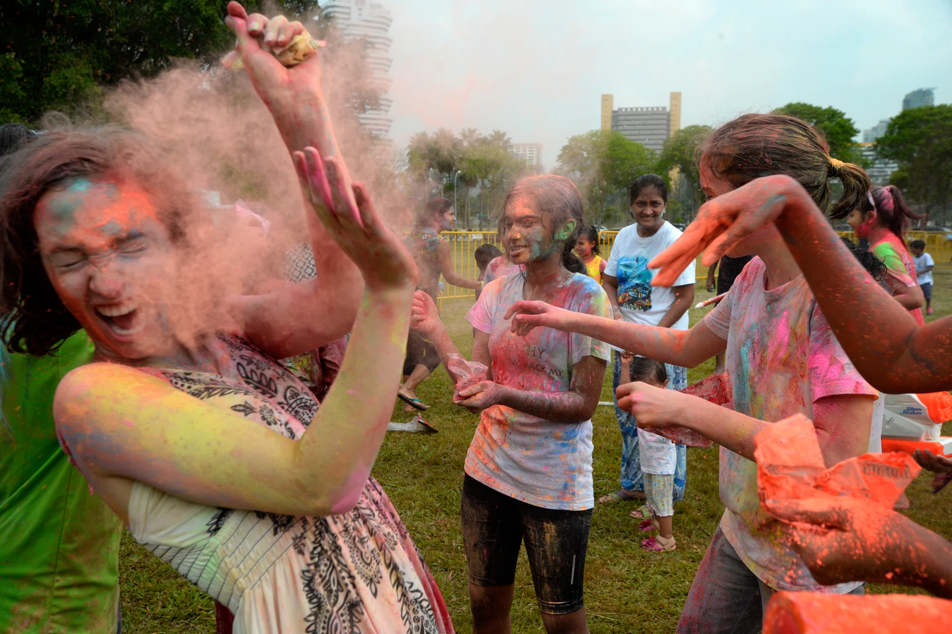 Holi smoke, they had a 'powderful' time, Latest News - The New Paper