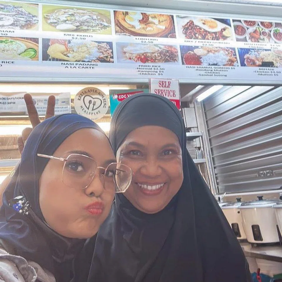 To help the needy, hawker sells Malay food for $2.50 | The New Paper