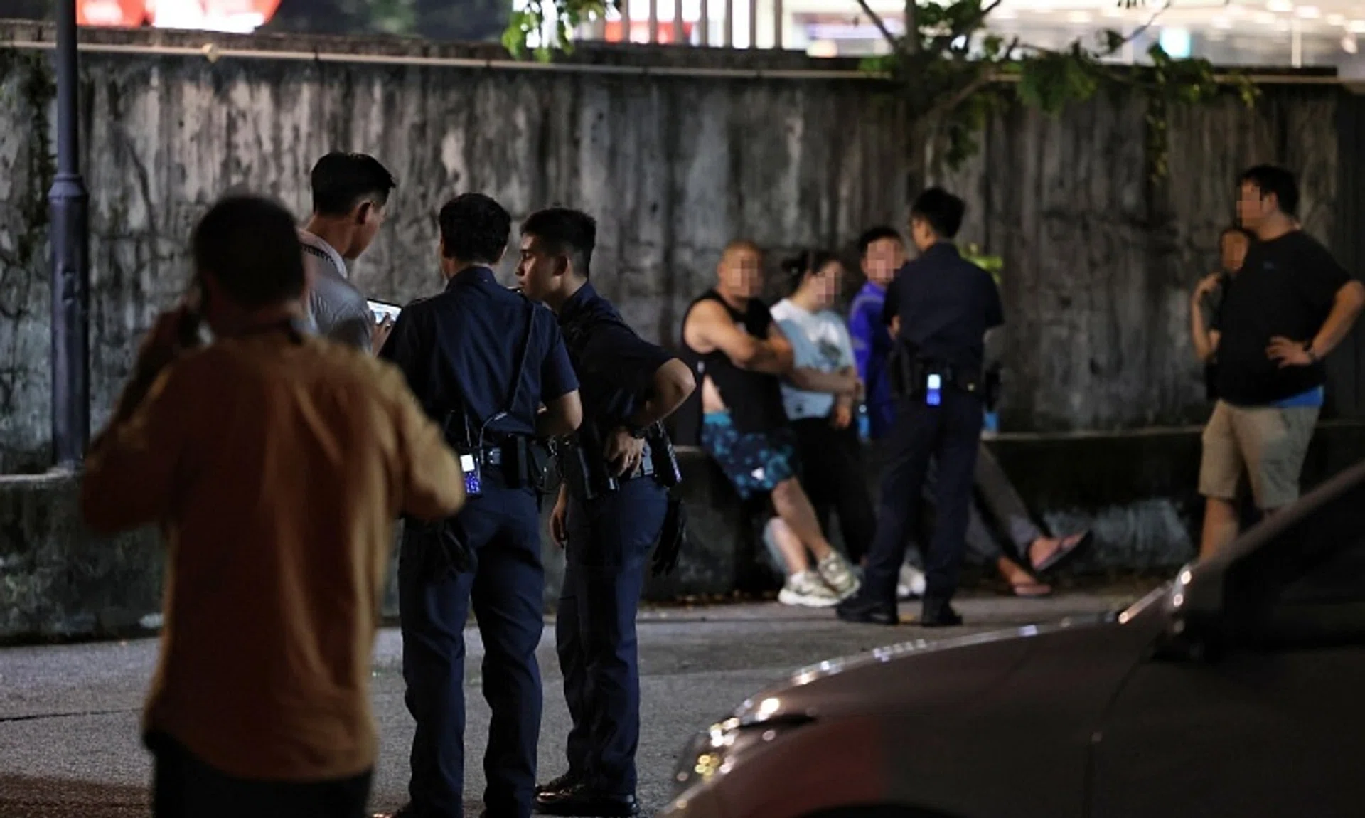 5 arrested, 1 taken to hospital in fight at Yuan Ching Road | The New Paper