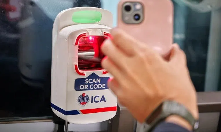 Almost half of car travellers used checkpoint QR code system | The New ...