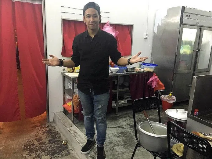 Singer Sufi Rashid's fans give him money after fire | The New Paper