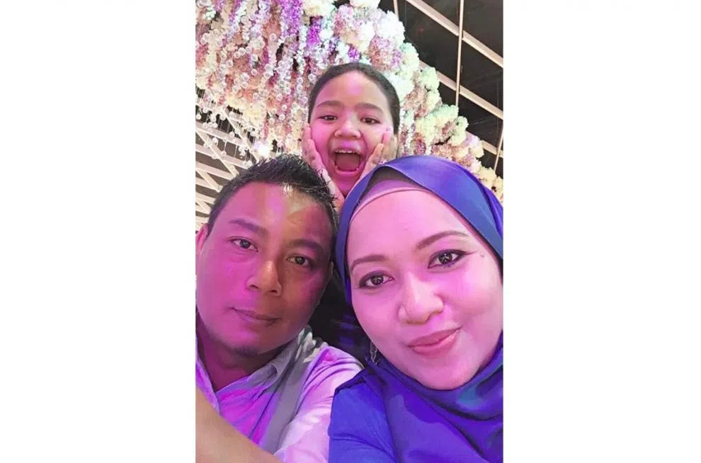 Ex-Singapore 'keeper Effendy to be apart from family in Malaysia for ...
