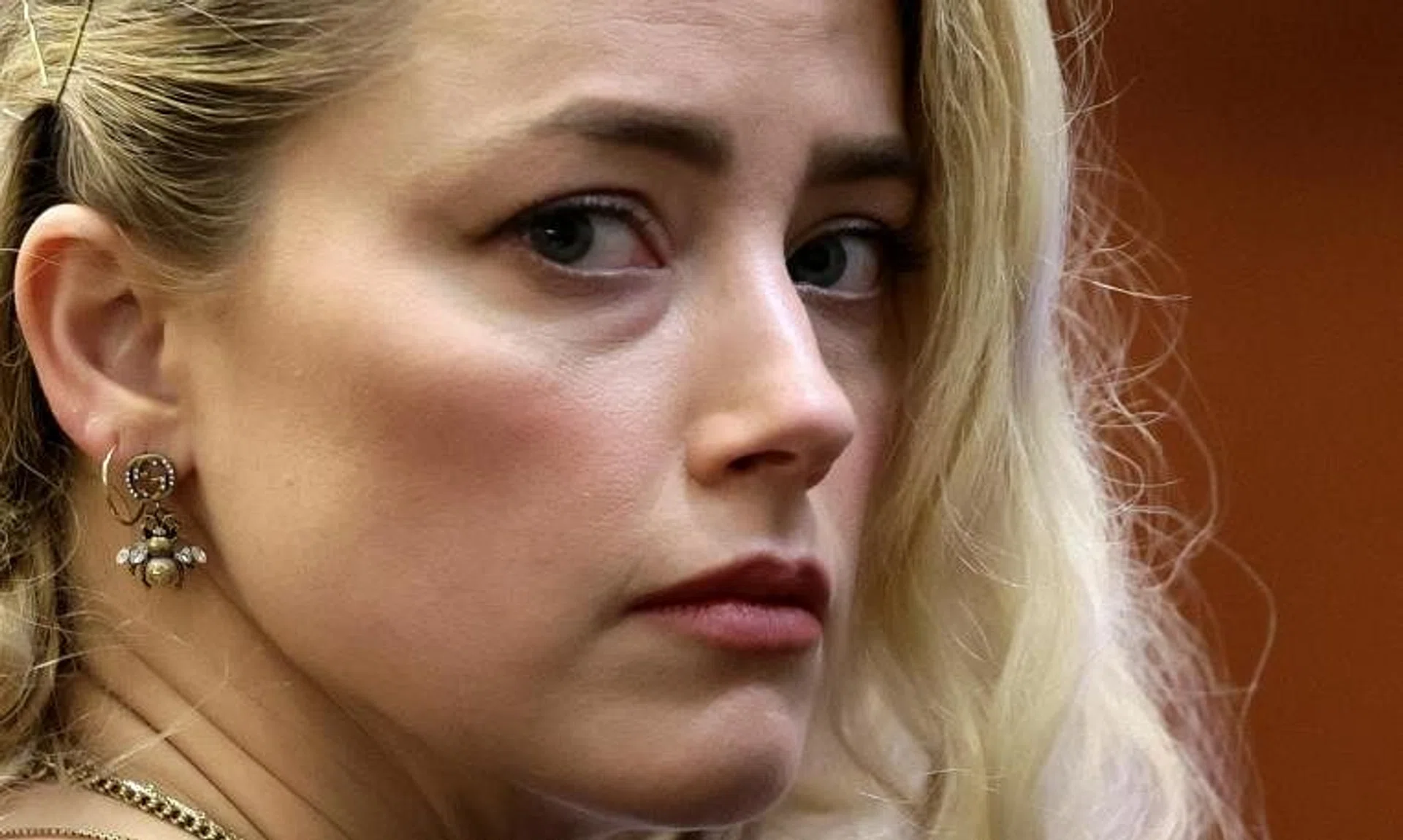 Amber Heard says she still loves Johnny Depp and will donate divorce ...