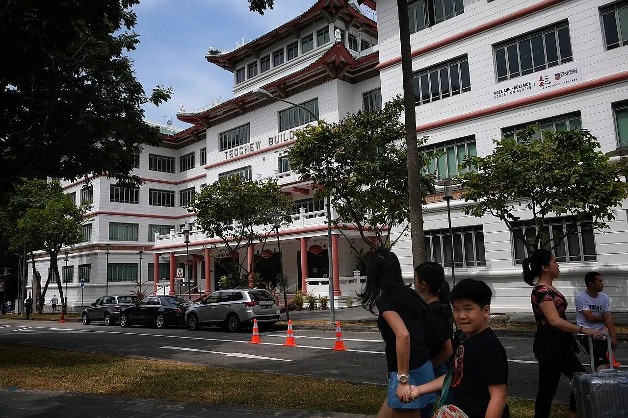 Two Teochew associations feud over Tank Road building | The New Paper