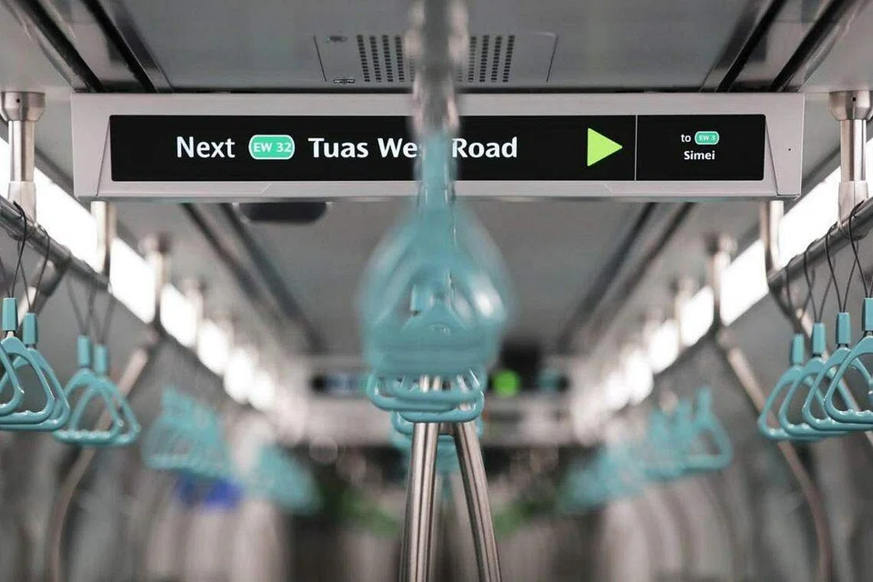 New MRT trains with more space, larger windows to run on North-South ...