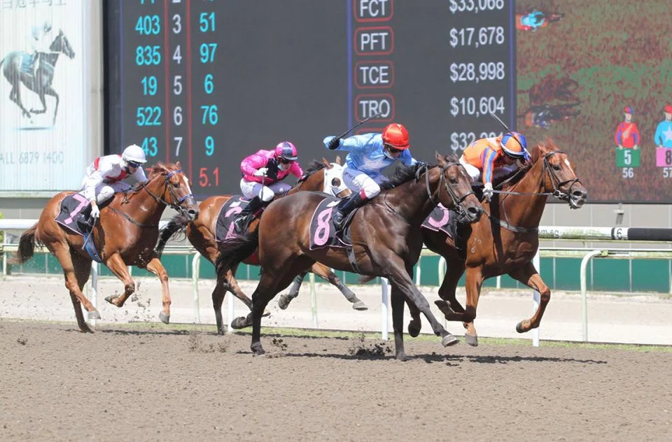 Clements, Walker play tit for tat | The New Paper