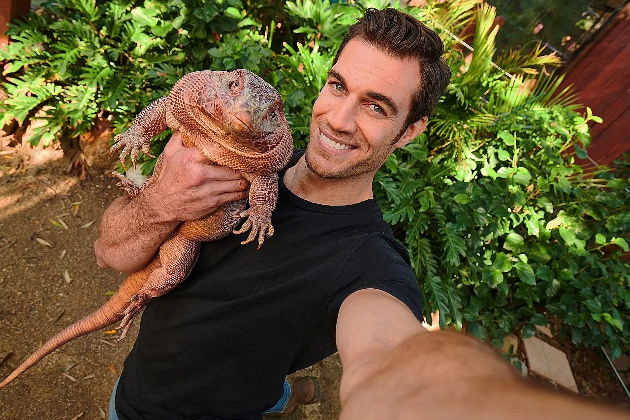 'Sexiest Vet Alive' Evan Antin explores the wild in TV show | The New Paper
