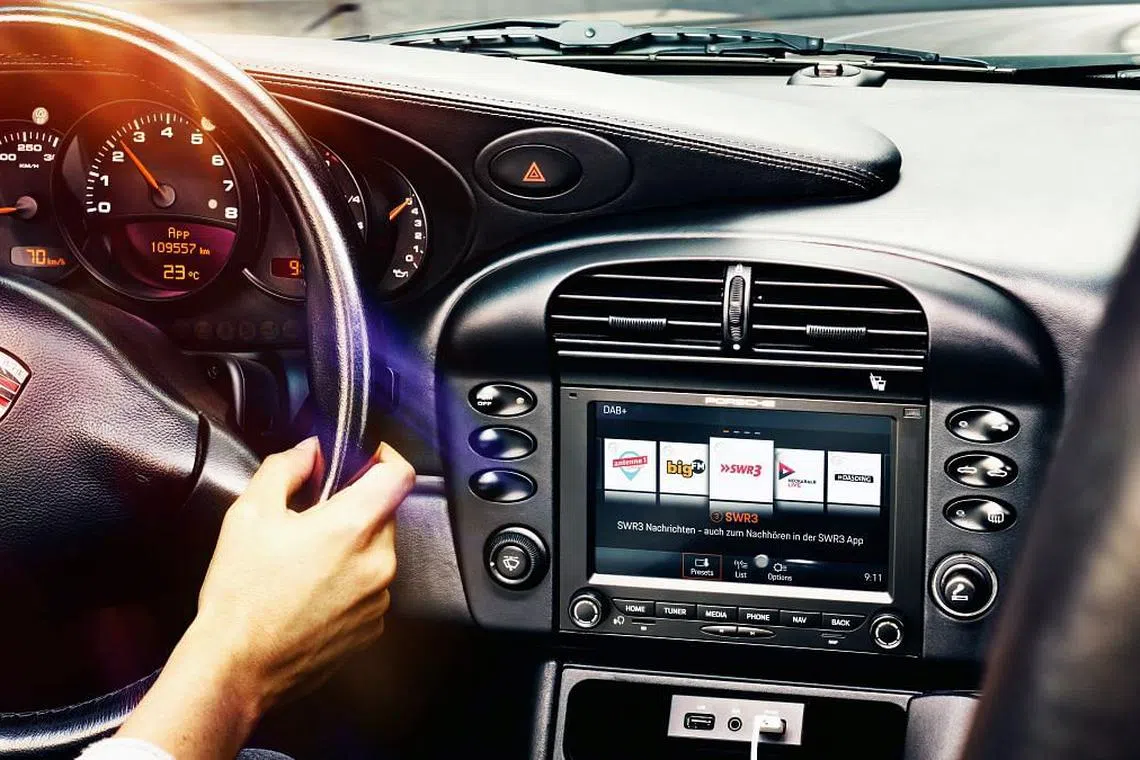 Porsche's new smart radio can be fitted into the brand's vintage and ...
