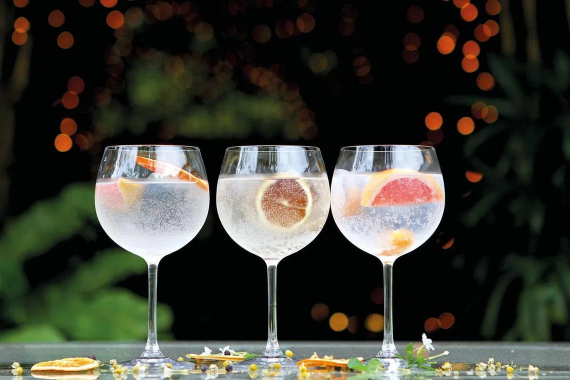 Single-spirit bars are making a comeback in Singapore - The Peak ...