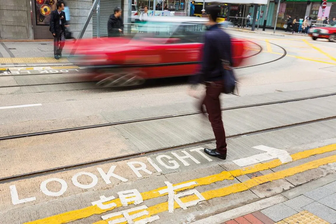 Google patents "Human Flypaper" in case self-driving cars crash - The ...