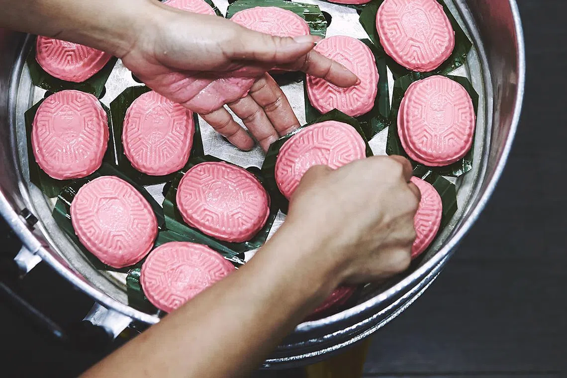Ang Ku Kueh gets an update at Ji Xiang Confectionery - The Peak ...