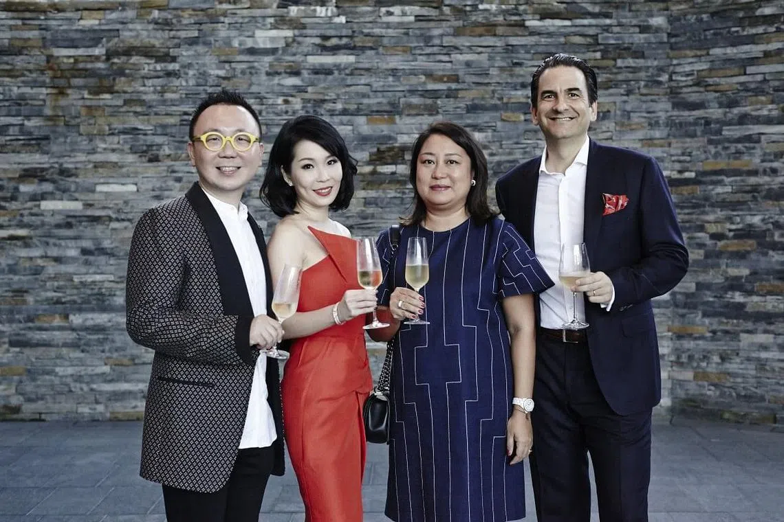 Dr Chan Kok Weng & Elaine Lim-Chan co-host dinner at Capella Singapore ...