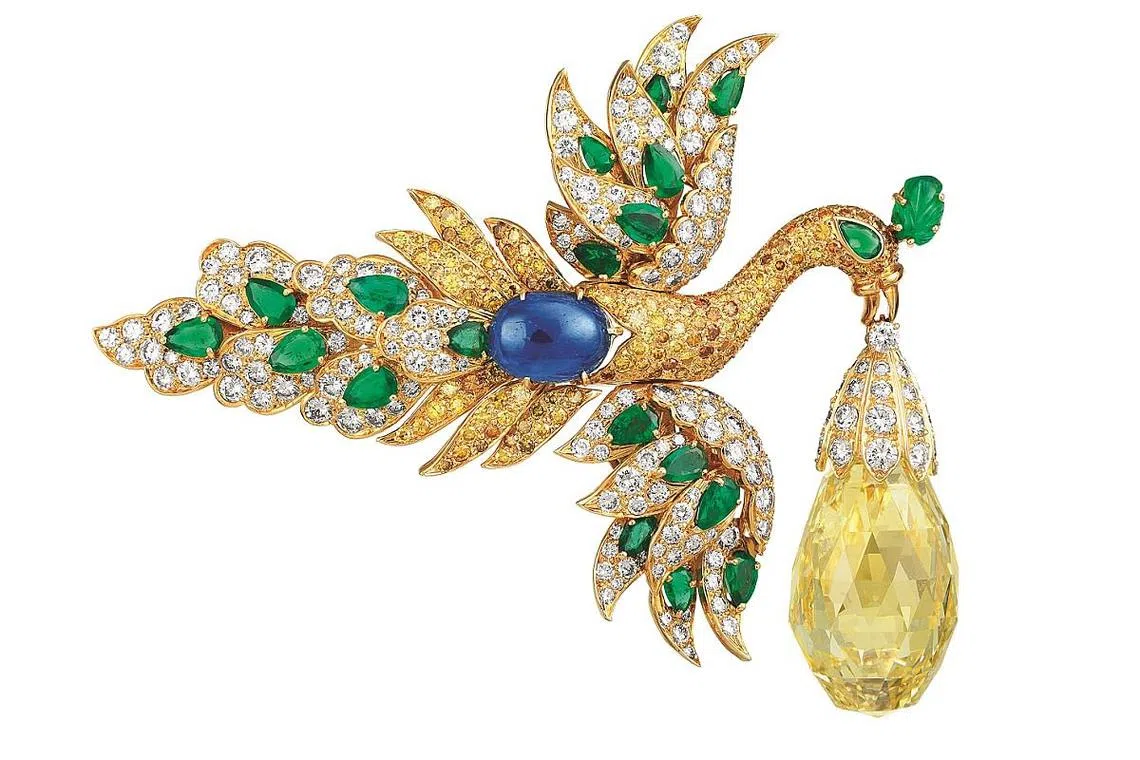 Van Cleef & Arpels exhibition spotlights art and science of gemstones ...