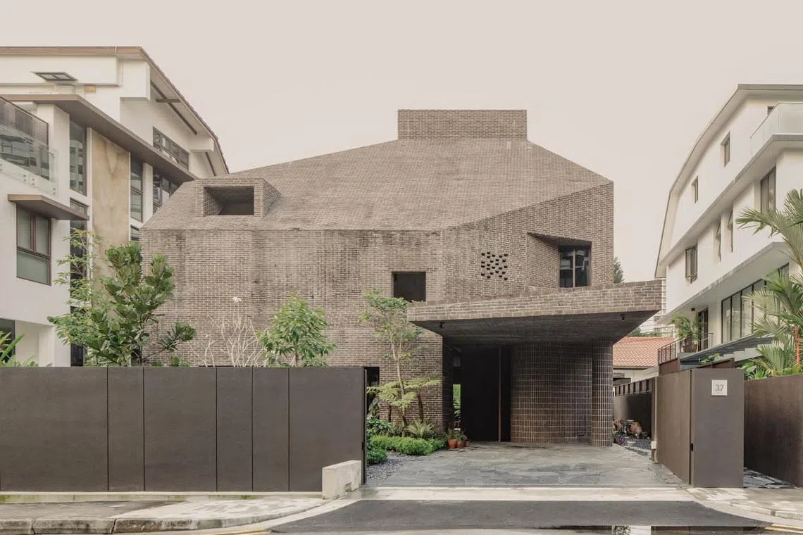 House Tour: This Orchard Road bungalow is a monolithic and introverted ...