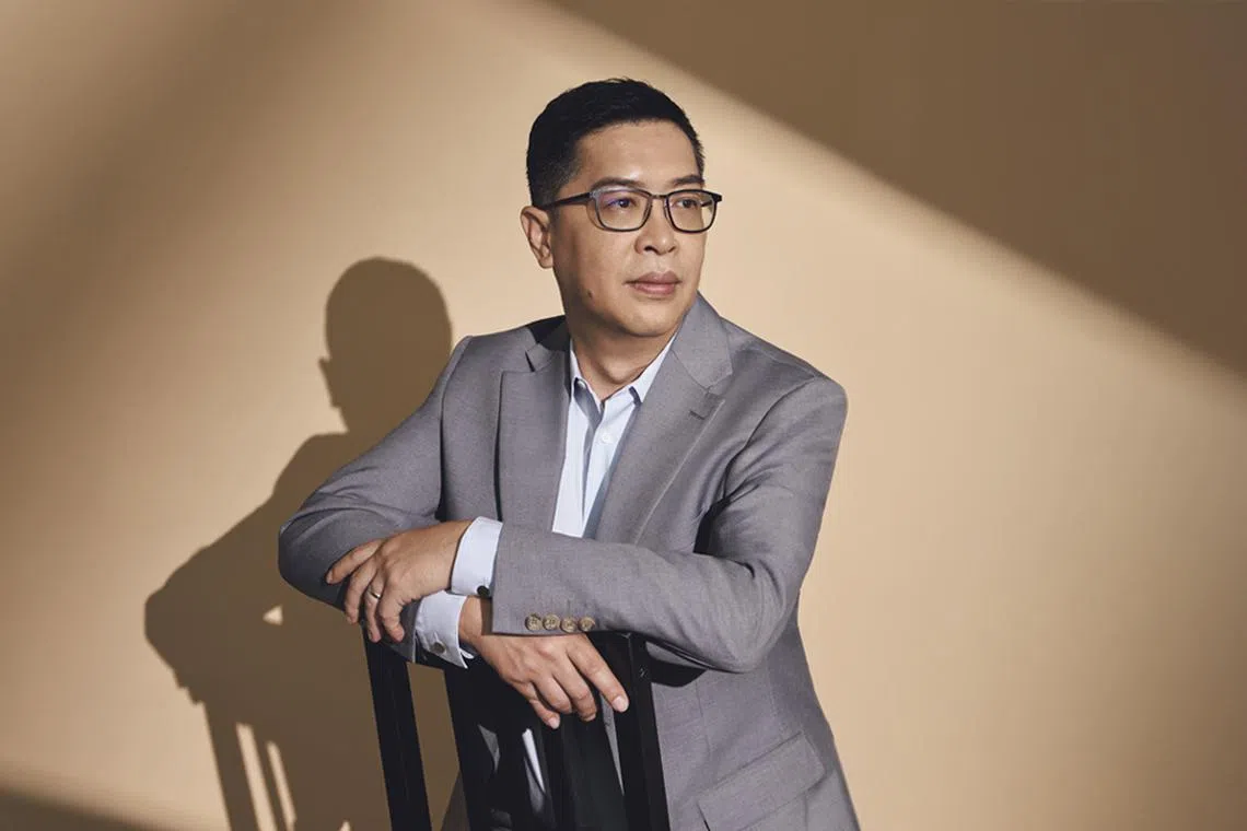 More than 100 ultra-rich families: Meet the agent building wealth for ...