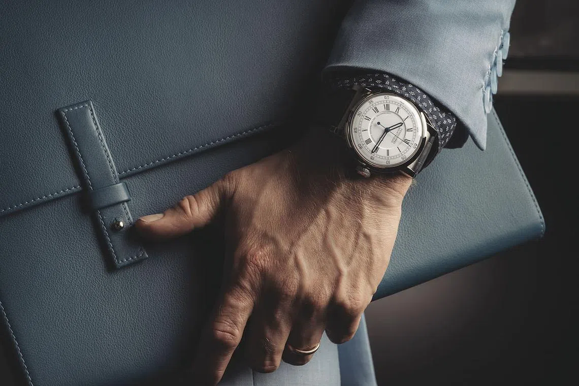 Ferdinand Berthoud drops its first round case with the new Chronometre ...