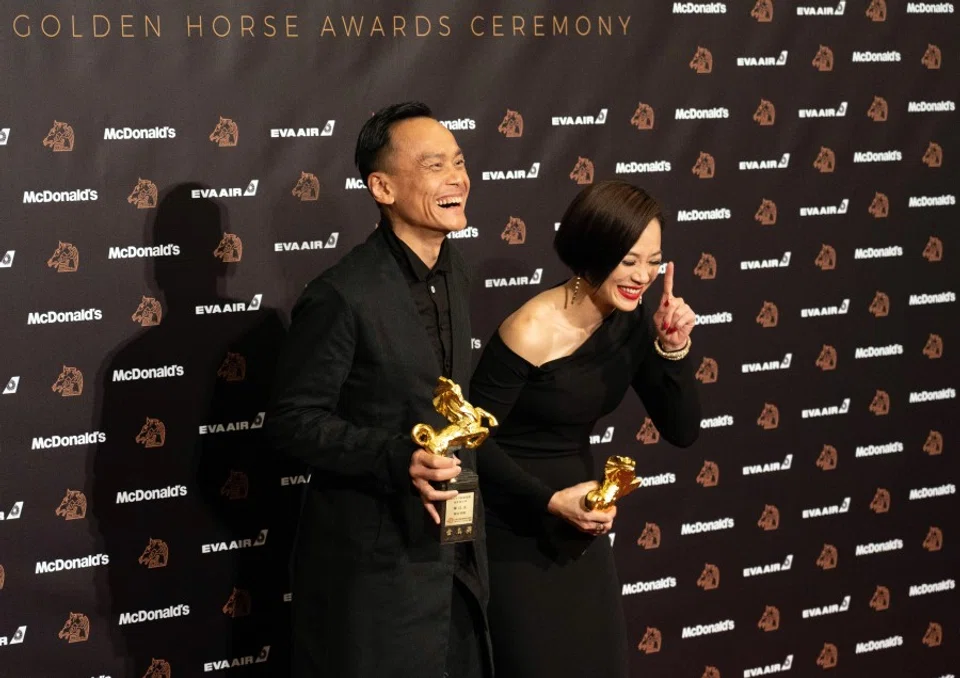 Did the Rooster or the Horse win?