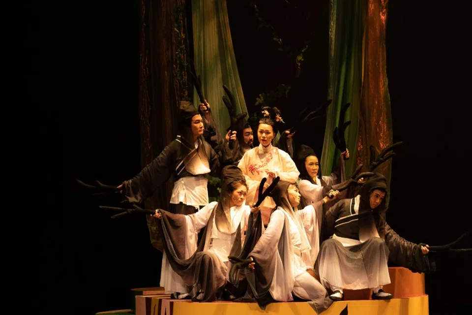 Flowers in concrete: Keeping traditional Chinese opera alive in Singapore