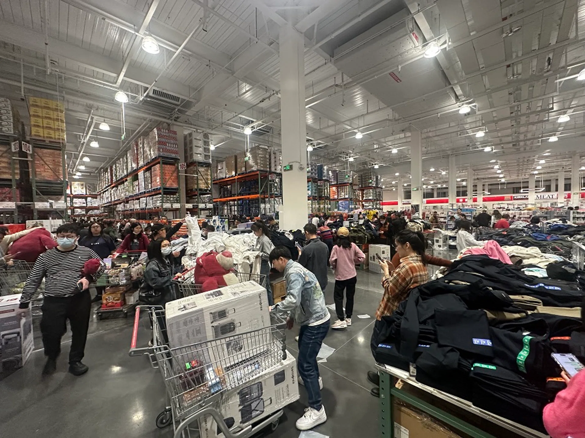 Rise of warehouse stores in China as consumers opt for low-cost bulk buying