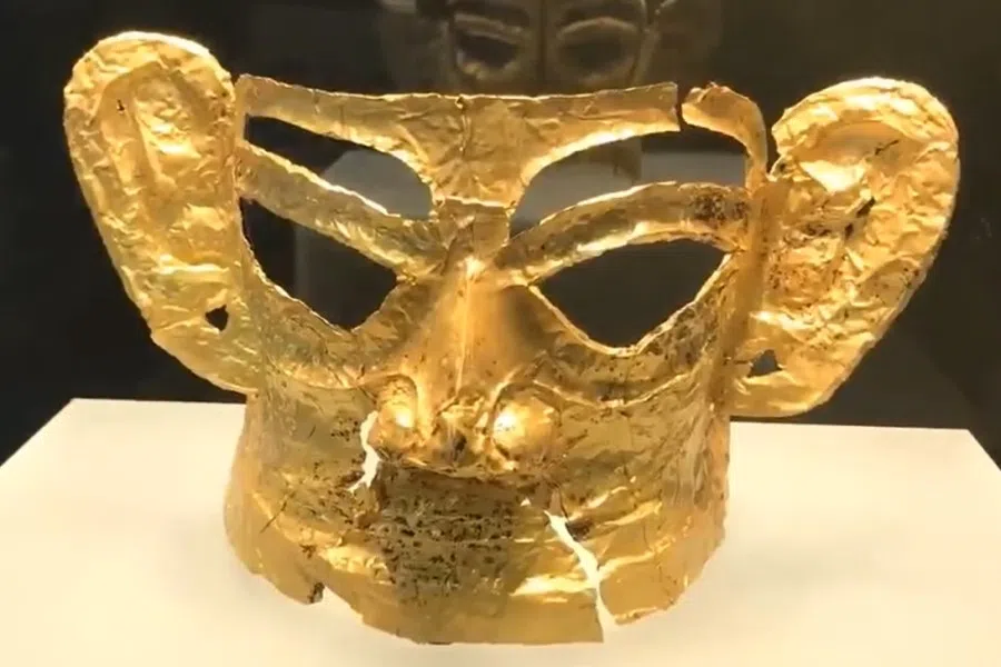 The mask speaks: Unmasking the spirit of Sichuan opera [Eye on Sichuan ...