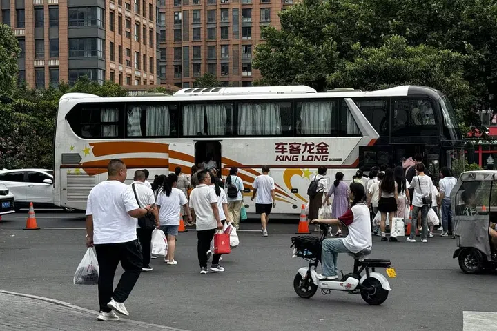 [Video] How Henan’s Pang Dong Lai supermarket continues to thrive in ...