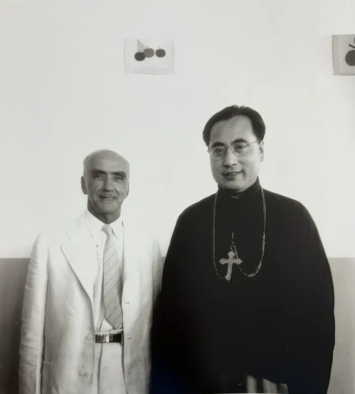 [Photos] The Catholic church in China: A story of conflict and compassion