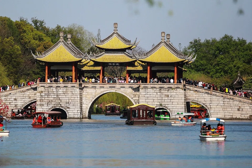 A Chinese deity and a ham jelly with a 300-year-old history