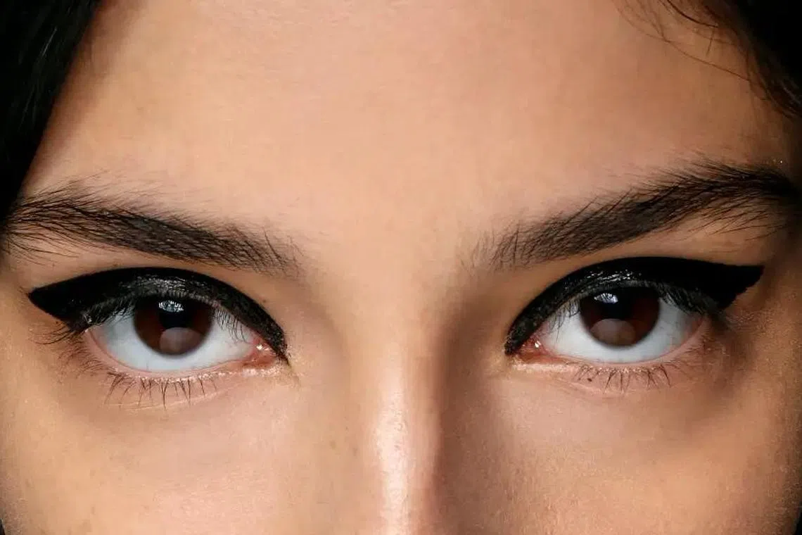 Are TikTok's Siren Eyes And Reversed Cat Eye The Same Thing? | The ...