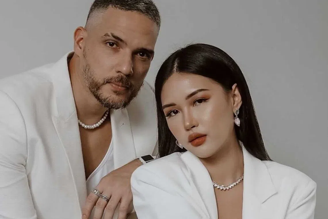 Singer Hashy Yusof Tied The Knot With Two Weddings (Including An ...