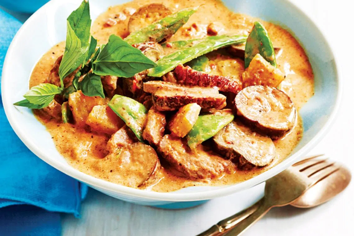 How To Cook Red Duck Curry With Exotic Thai Flavours In 8 Simple Steps ...