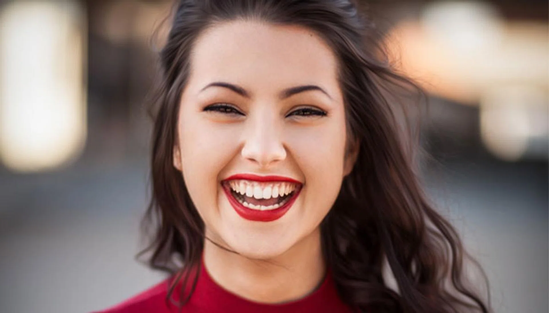 Turn Your Office-Makeup Into A Date-Night Ready Look With These Simple ...