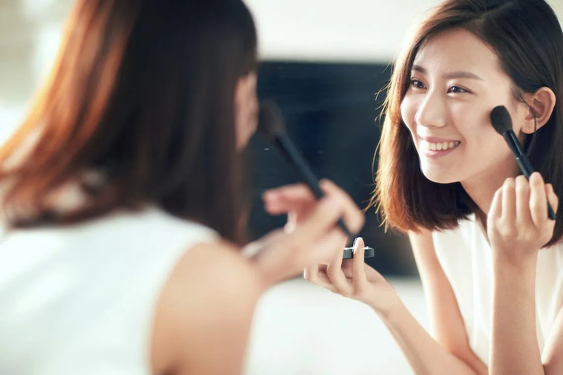 8 Best Sheer Foundations For Those Who Hate Heavy Makeup | The ...