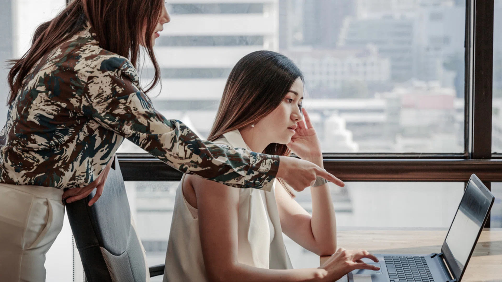 Got A Micromanaging Boss? Here's What You Can Do | The Singapore Women ...
