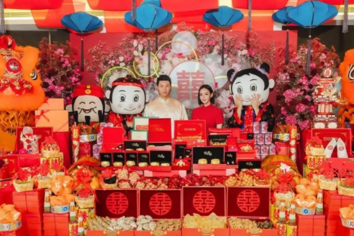 Inside Kim Lim's Super Lavish Guo Da Li Ceremony With $2 Million Worth ...