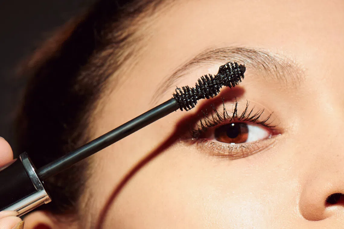 20 Best Mascaras That Will Take Short Lashes To New Heights | The ...